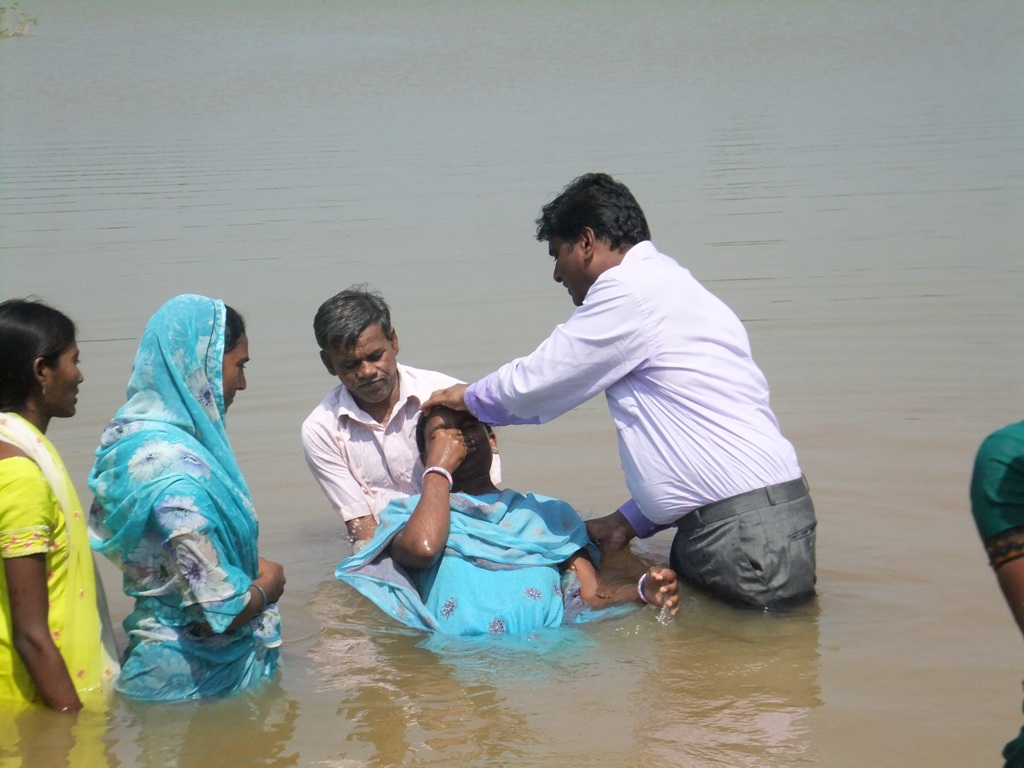 God Is Changing India - One Person At A Time - Covenant Messenger ...